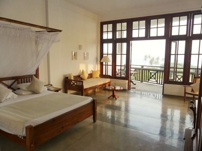 Barberyn Waves Ayurveda Resort à / au / en Weligama – Réservez ...